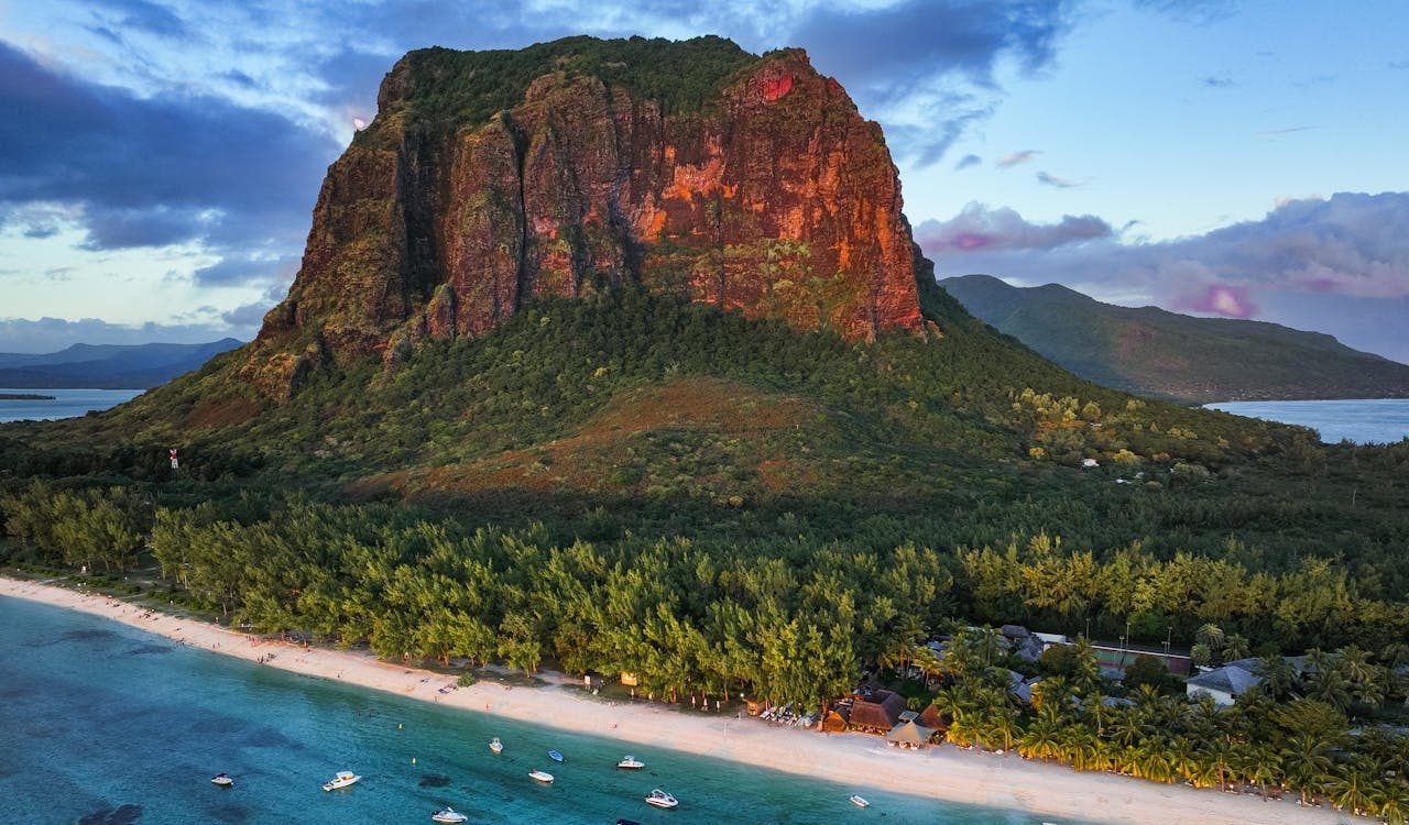 Best Hikes in Mauritius - A Complete Guide to the Islands Top Trails